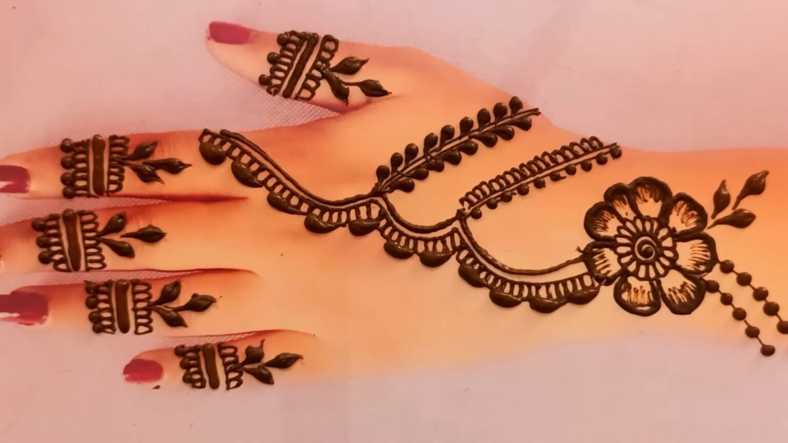 10 Beautiful New Arabic Mehndi Design For Back Hand Girls Fashion Ideas