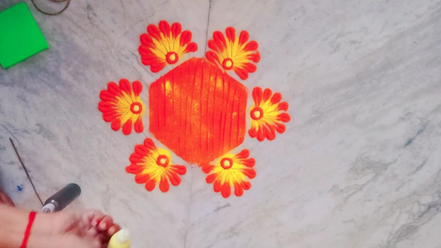 Easy Diwali Rangoli Design : आसान और सुन्दर रंगोली डिज़ाइन - Girls ...