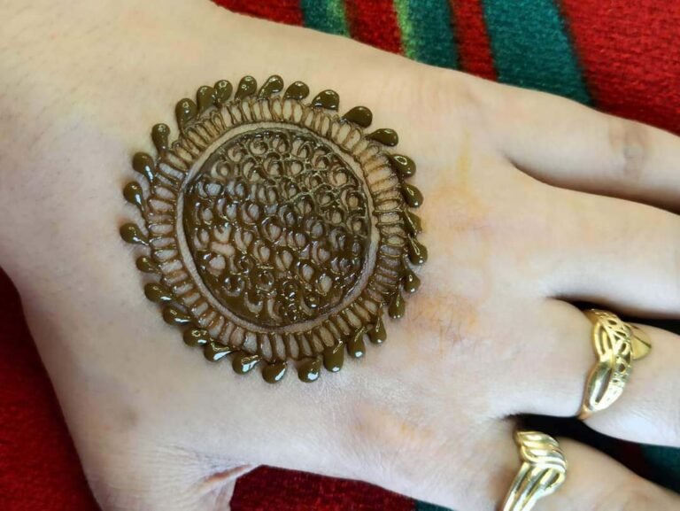 mahandi dijain photo : Simple Mehndi Design For Beginners - Girls ...