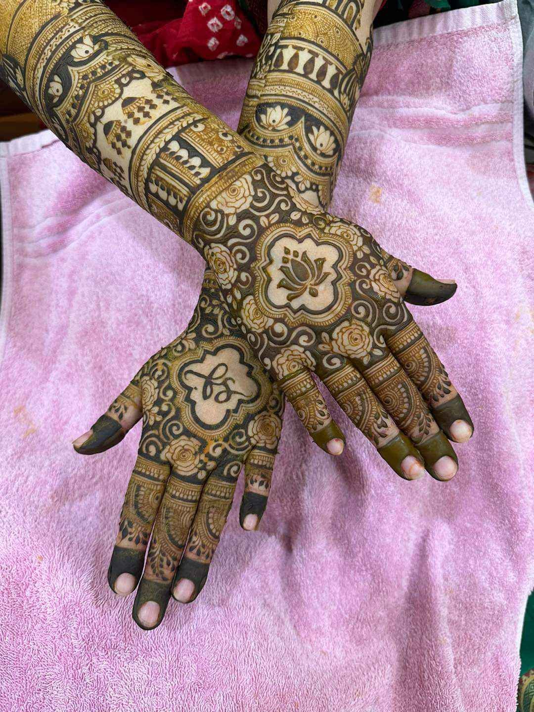 10 Full Hand Mehndi Design for Dulhan - Girls Fashion Ideas