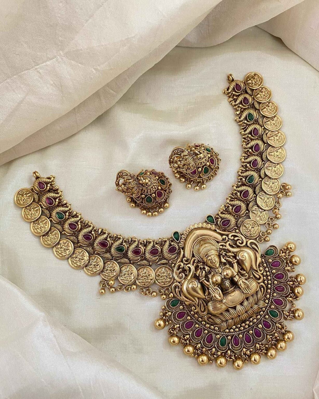 Jewellery design: Antique South Jewellery Designs for womens - Girls ...