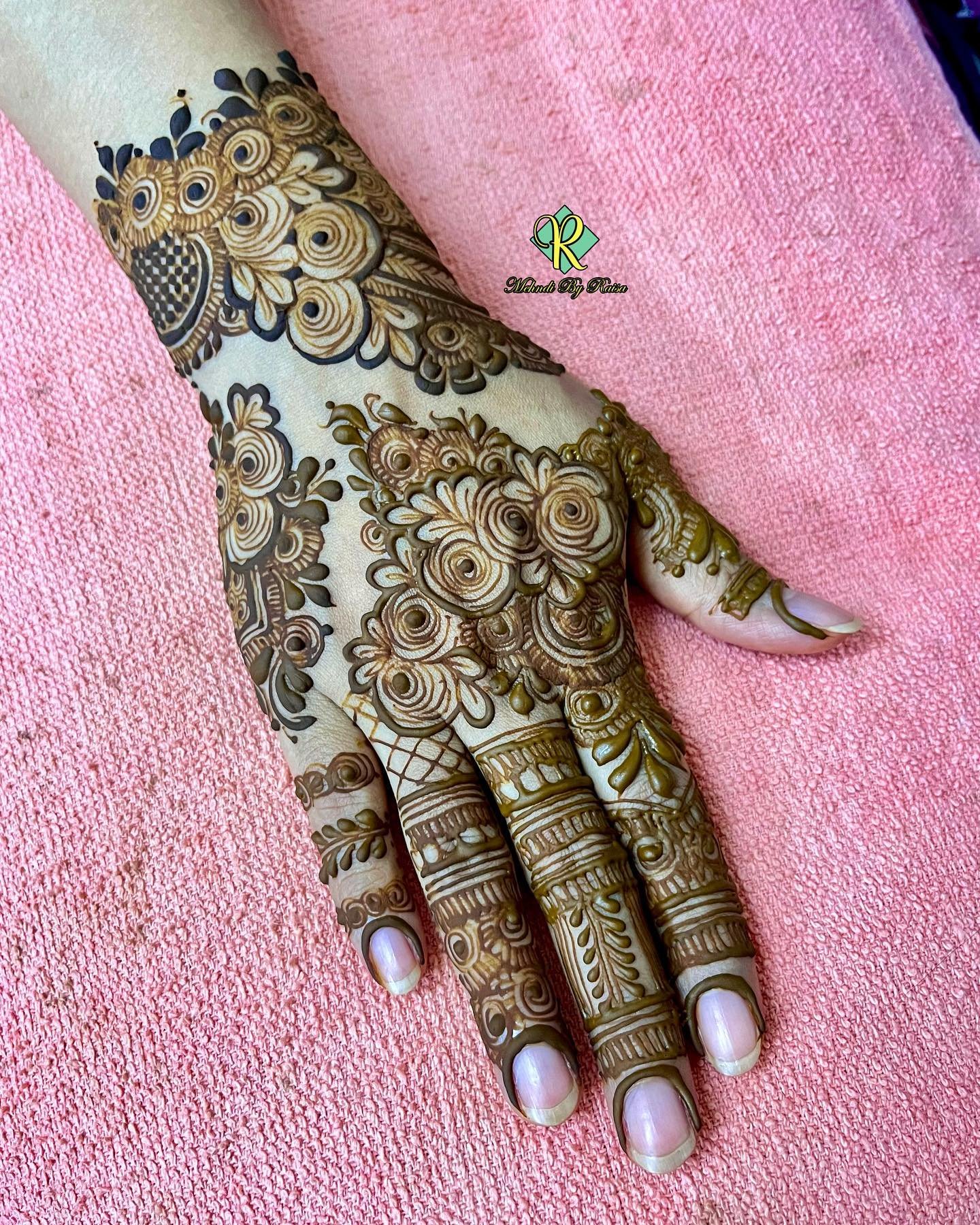 Mehndi Design 2023 : New Back Hand Mehendi Designs For Girls - Girls ...